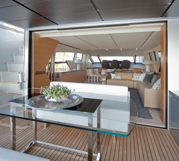 Yacht Pershing 92, a Pershing Superyacht | CHARTERWORLD Luxury ...